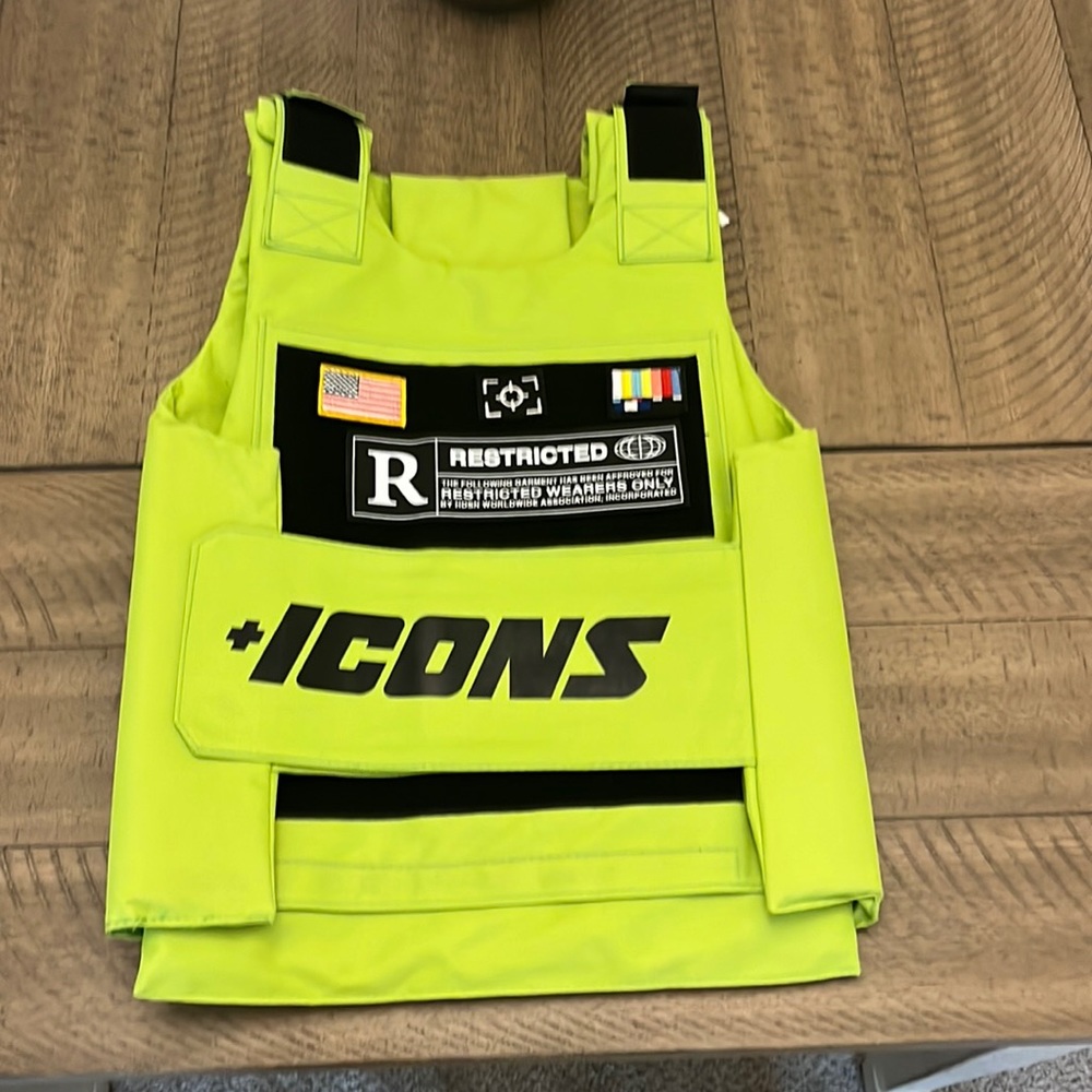 Icons Vest - Gem